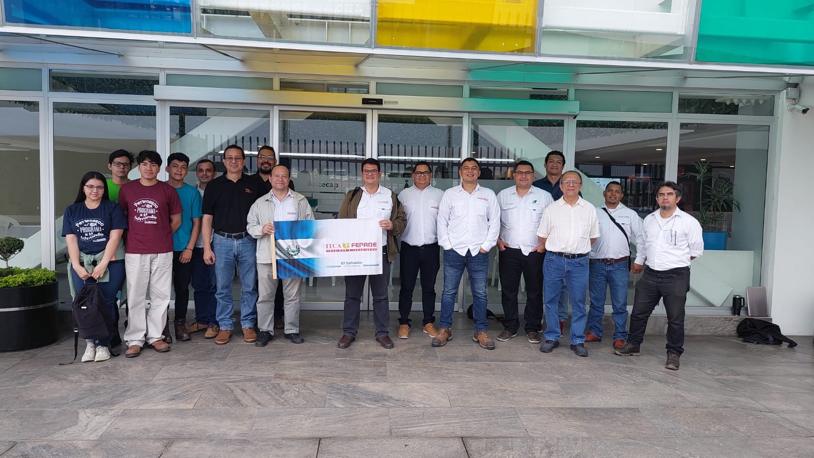 DELEGACIÓN DE ITCA SE ESPECIALIZA EN TECNOLOGÍAS AVANZADAS EN GUATEMALA ...